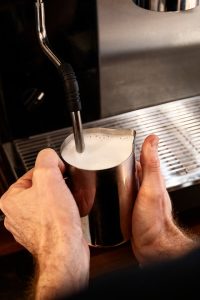 How to Use a Milk Frother: Get Delicate Milk Foam in 5 Steps